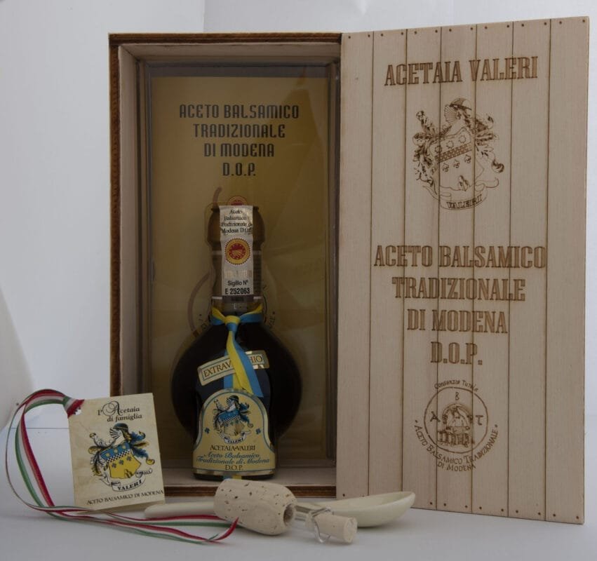 Extra-aged traditional balsamic vinegar of Modena PDO - Acetaia Valeri